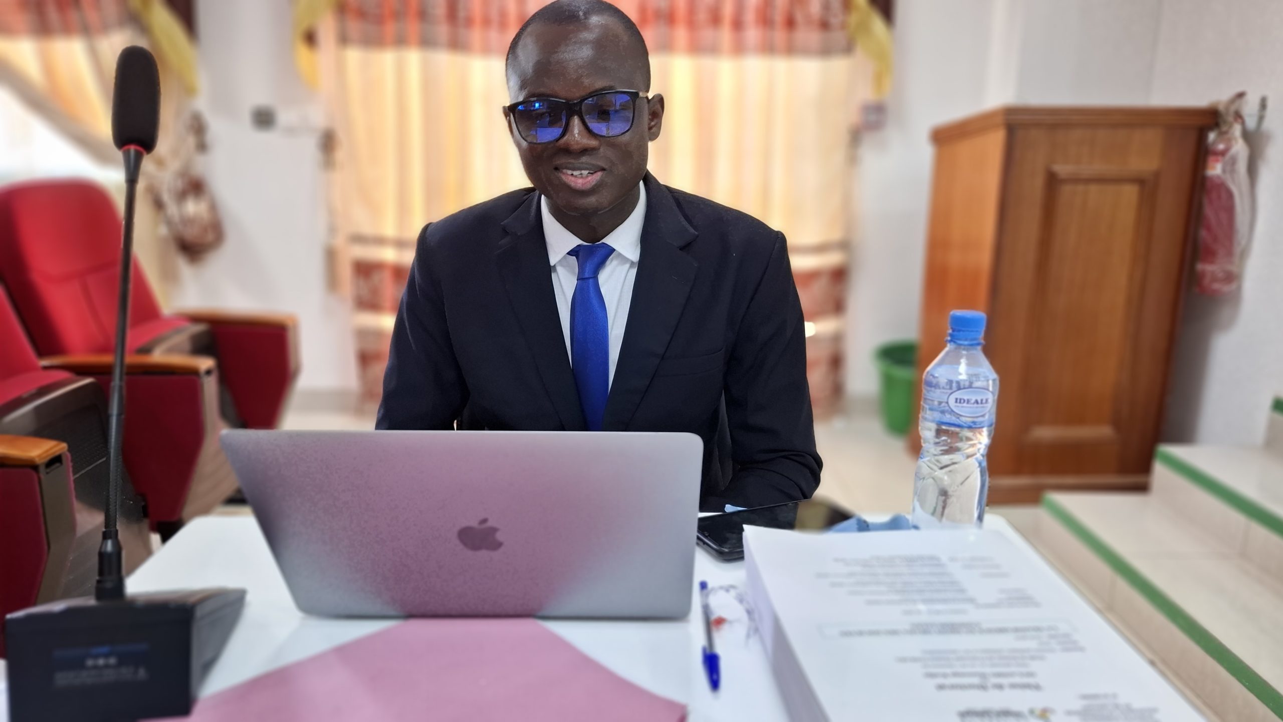 Soutenance de thèse : Kodjo Massongo Oulando analyse la transparence ...